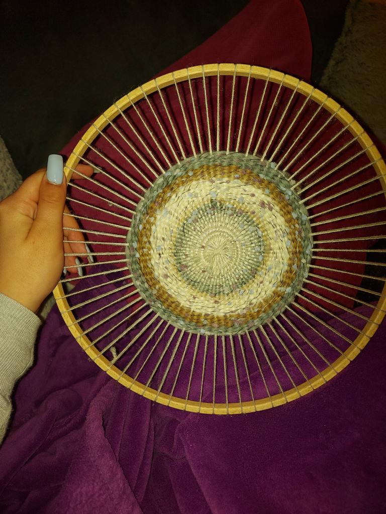 Cheap Round Wooden Loom Handmade Wall Hanging Decoration Round Knitting ...