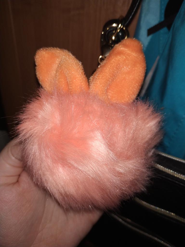 Мягкие кроличьи ушки из искусственного меха с помпонами и мячом, сумка ...